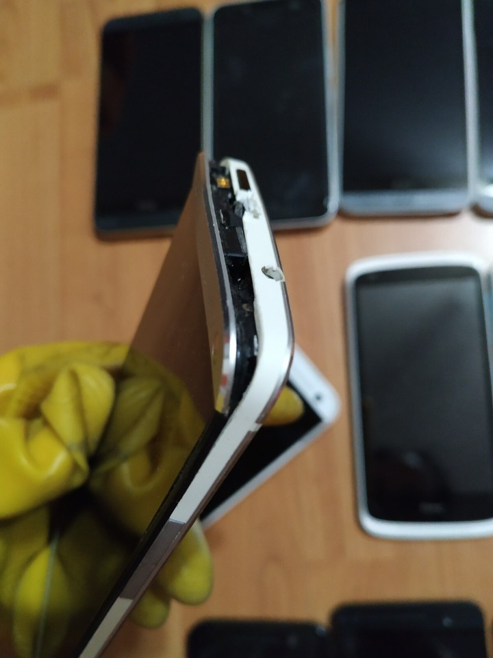 Lot of 14 Mixed Brand htc/and other For parts | eBay