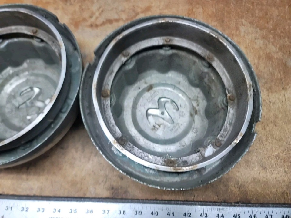 (2) 1998-2001 Dodge Ram 3500 Dually Hub Caps Center Caps 52038271 OEM ...
