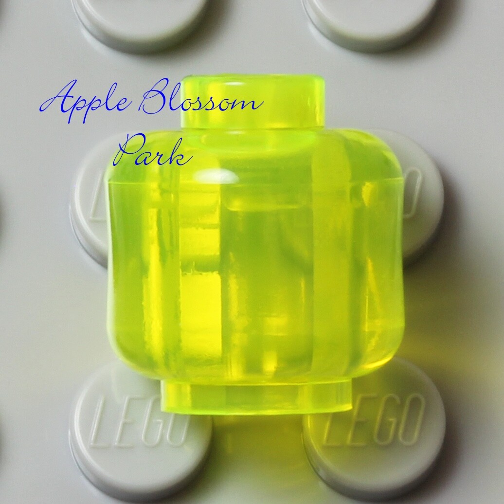 NEW Lego TRANS NEON GREEN MINIFIG HEAD - Plain Clear/Translucent Alien ...