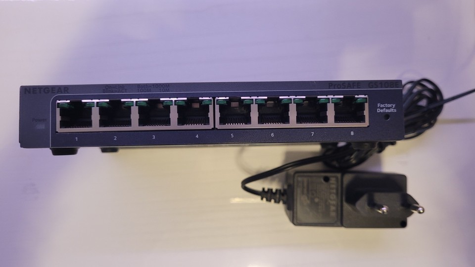 NETGEAR Switch ethernet 8 porte GS 108E managed | eBay
