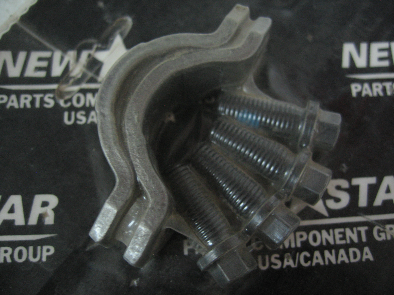 1350 & 1410 Series U-Joint Strap Kit S-B612 Ref# Dana Spicer 3-70-28X ...