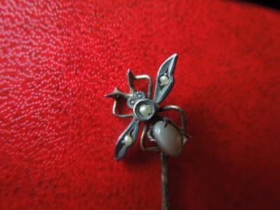 J4771 ANTIQUE DUTCH ? SILVER FLY/INSECT HANDCRATED SEAD PEARLS PIN SEE ...