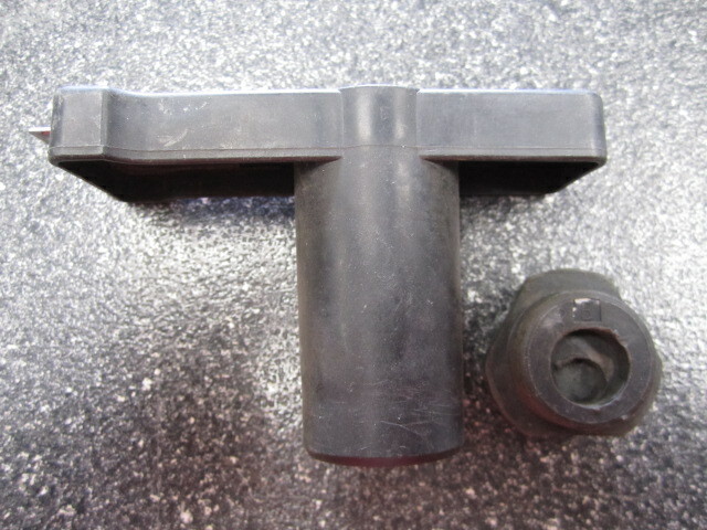 One (1) GM Plastic Black Wire Wheel Cover Lock Key Wrench & One (1 ...