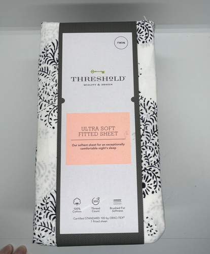 Threshold Fitted Sheet Twin 300 Thread Count Ultra Soft White/Black ...