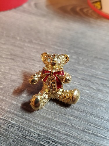 VINTAGE AVON TEDDY BEAR GOLD TONE PIN ki | eBay