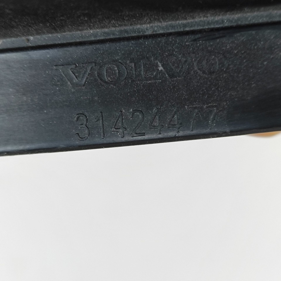 VOLVO XC90 MK2 Windscreen Cowl Plate 31424477 2019 23823898 | eBay