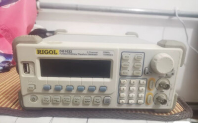 RIGOL DG1022 FUNCTION/ARBITRARY WAVEFORM GENERATOR 25 MHz,2CHANNEL | eBay