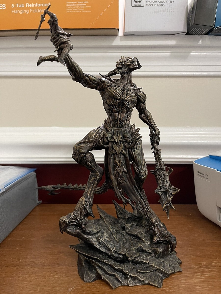 Elder Scrolls Online Imperial Edition Statue Collector's Packs The