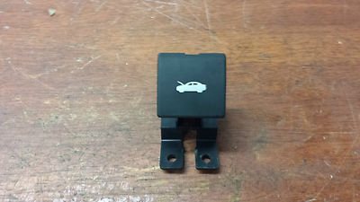 HOLDEN VE COMMODORE BONNET RELEASE LATCH PULL HANDLE LEVER | eBay Australia