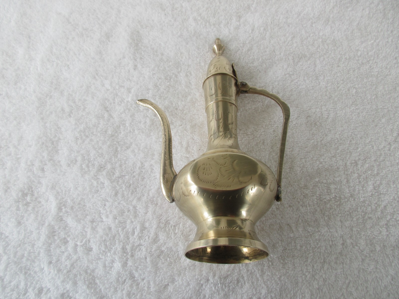Vintage Ornate Etched Solid Brass Teapot Genie Lamp 9" Pitcher Made in ...