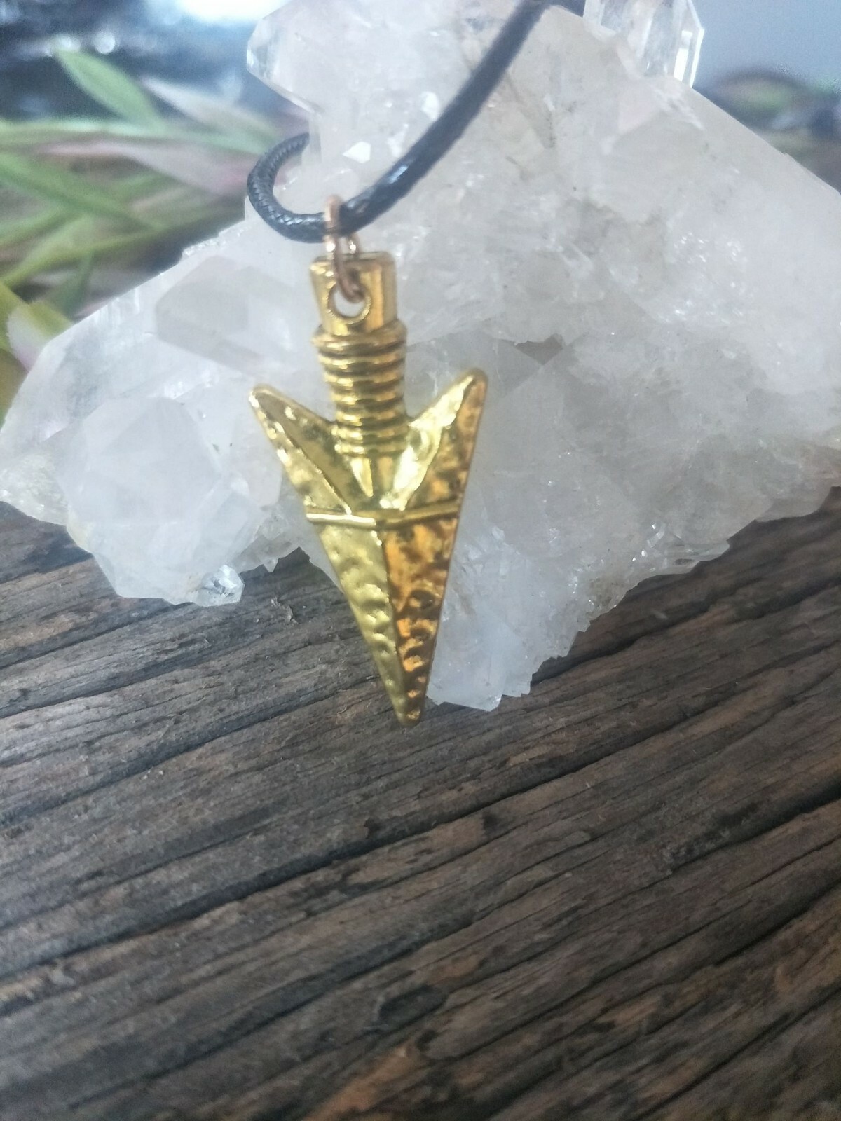 Men's Arrowhead Choker Necklace Gold Pendant Black Leather Adjustable ...