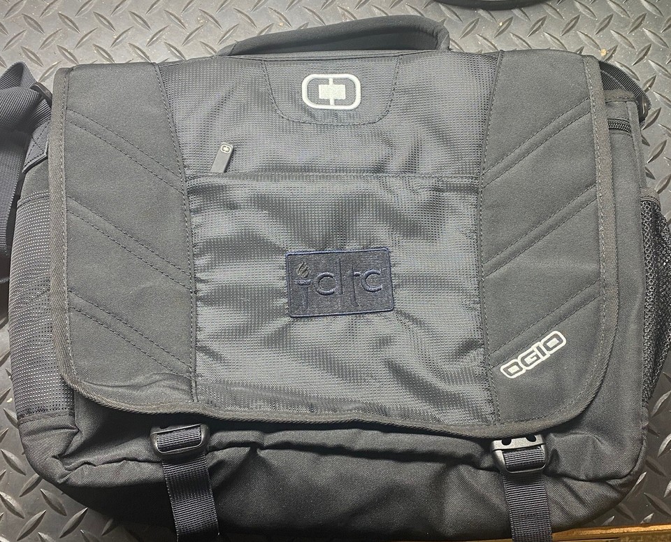 OGIO Laptop Messenger Bag with CLTC Logo on Front Black= | eBay
