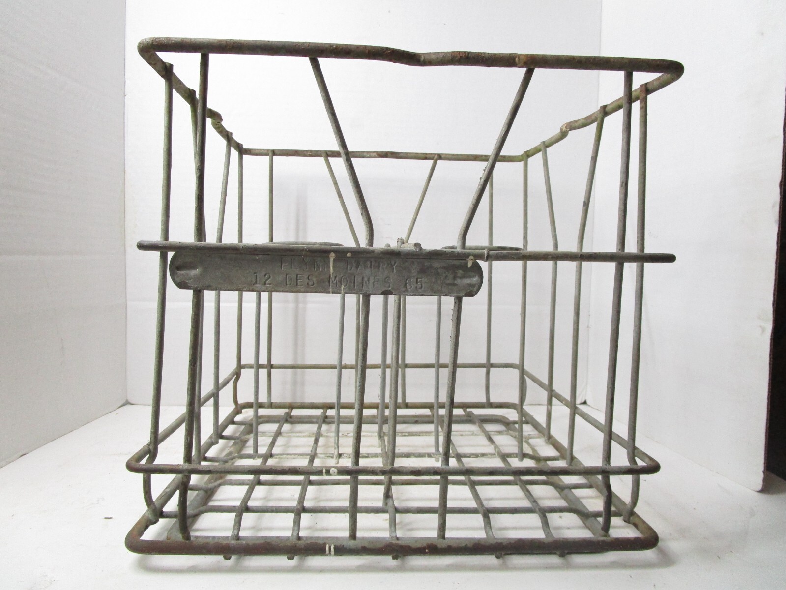 Vintage Metal Milk Carton Wire Crate FLYNN DAIRY Des Moines Iowa | eBay