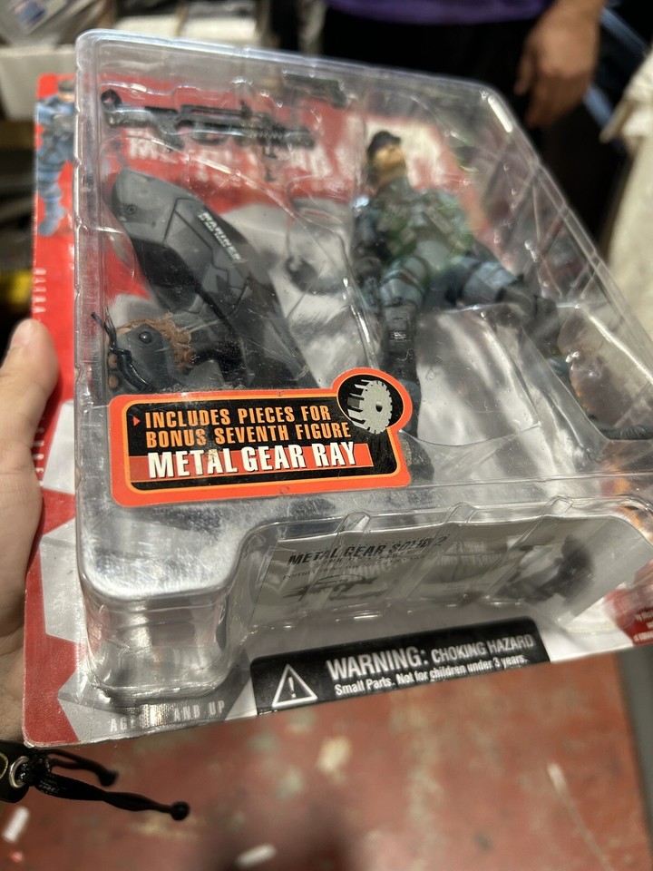 Metal Gear Solid 2 - SOLID SNAKE Action Figure (McFarlane Toys, 2001 ...