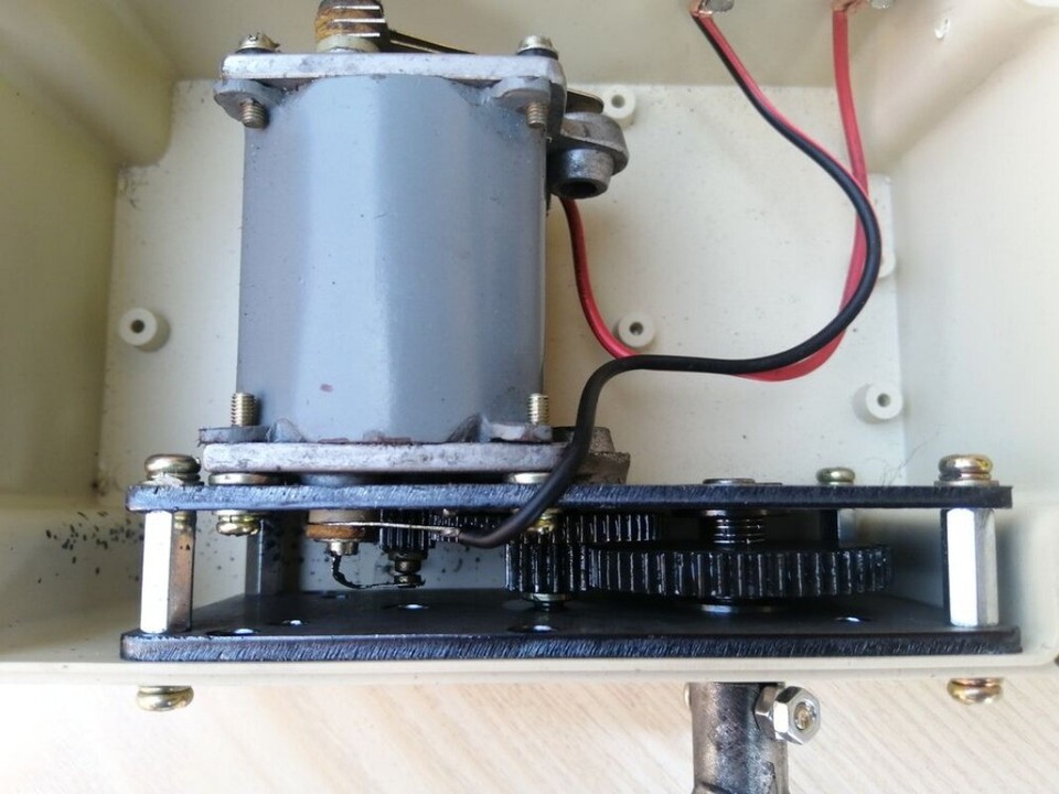 Crank Generator Speed Increasing Gear Box Permanent Magnet AC Voltage ...