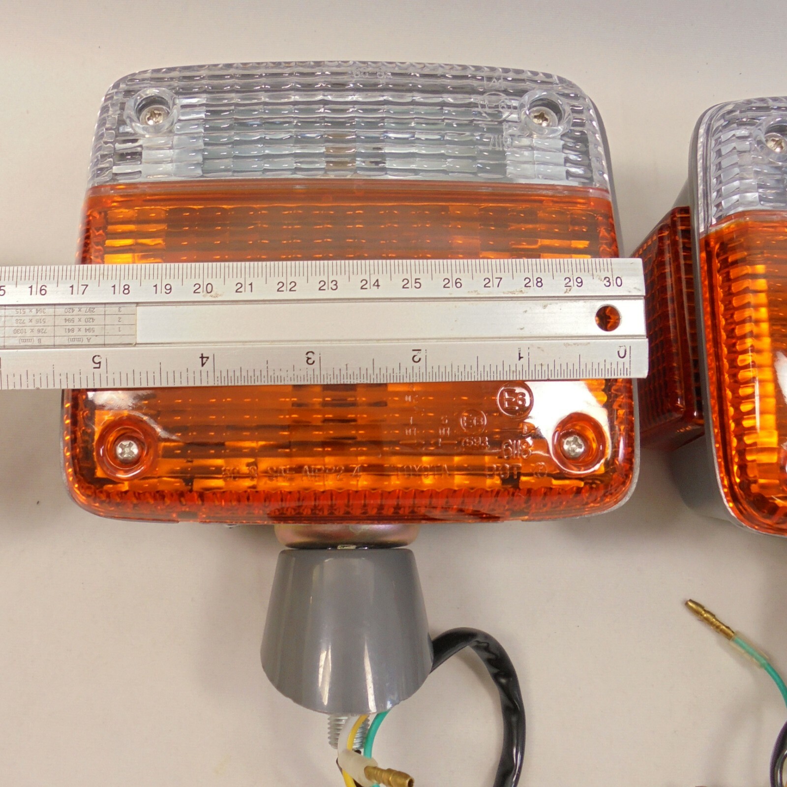 FOR TOYOTA LANDCRUISER 40SERIES FJ45 FJ40 HJ45 FRONT SIGNAL LIGHT ...
