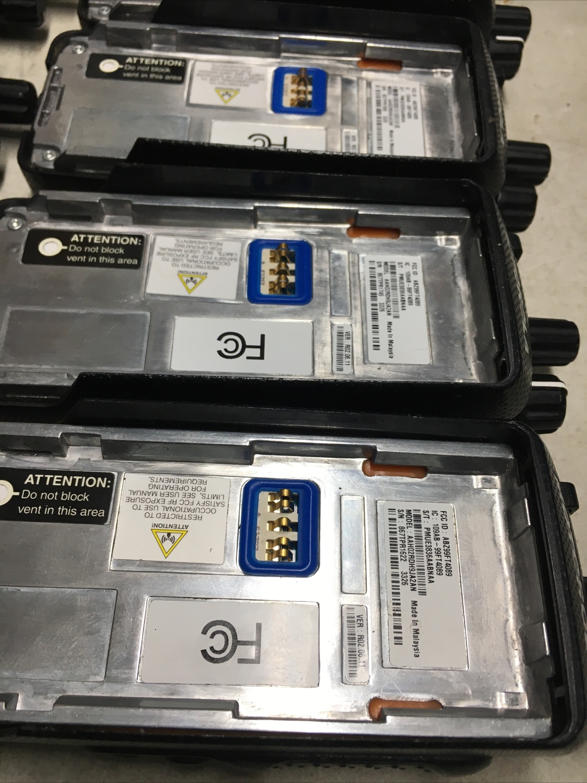 Qty 8 Motorola XPR3500 digital UHF 403-512mhz RADIOS ONLY ...