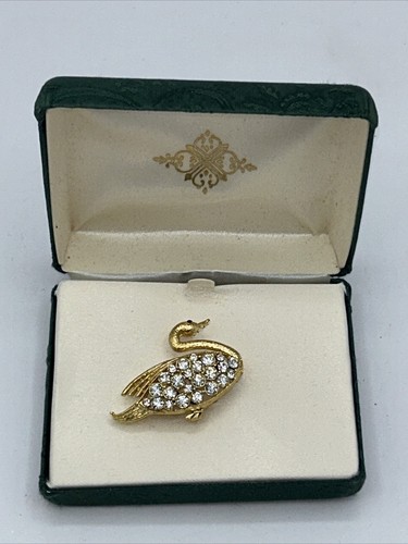 DUCK Brooch/Pin Gold Tone with Red Rhinestone Eyes | eBay