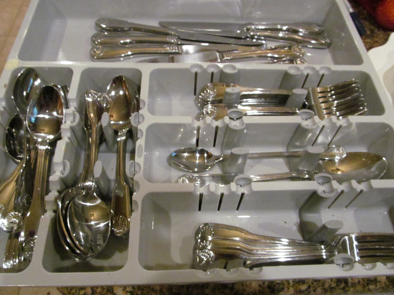 *REED & BARTON COLONIAL SHELL FLATWARE STAINLESS SILVERWARE 58 PC. LOT ...