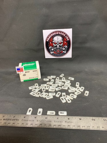 50 Pcs 9850 Nylon Quarter Panel/Landau Top Molding Clip, White, for GM ...