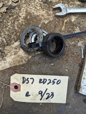 1971 Yamaha DS7 RD250 drive sprocket shaft sleeve, nut and lock washer ...