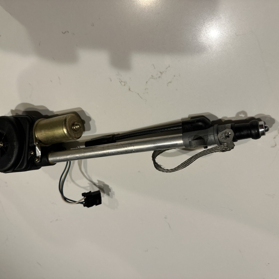 1990s Cadillac DeVille AM FM OEM Car Radio Power Antenna-88891019 | eBay