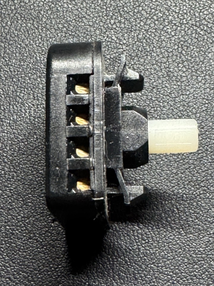TOWER MFG Rotary Selector Switch 3A -125 VAC, 3 POSITION | eBay