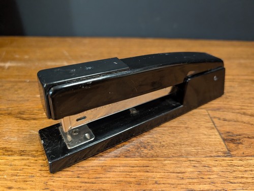Vintage Swingline 747 Metal Stapler Model Black Desktop Top Load USA ...