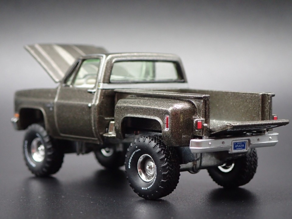 1981 81 CHEVY CHEVROLET STEPSIDE 4X4 PICKUP TRUCK 1:64 SCALE DIECAST ...