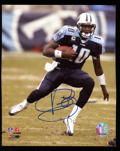 VINCE YOUNG AUTOGRAPHED 8X10 PHOTO SIGNED TITANS NFL AUTHENTICATED | eBay