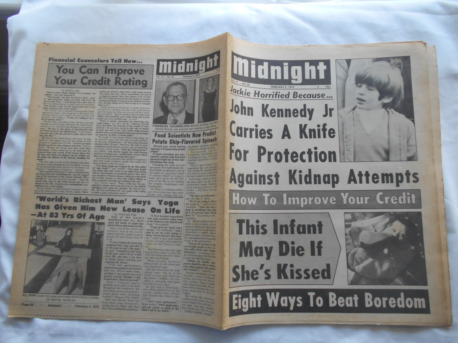 MIDNIGHT NEWSPAPER TABLOID MAGAZINE--FEBRUARY 5,1973 | eBay