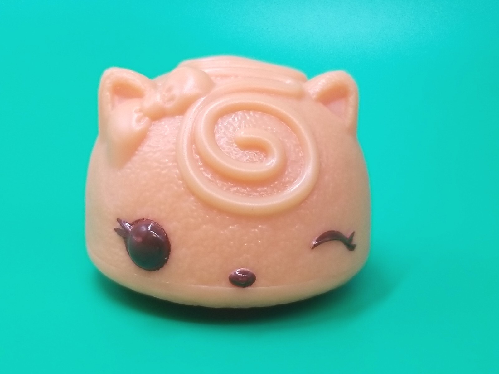 Num Noms Light Up Series Orange Swirl Cupcake Toy Mini Figure Special ...