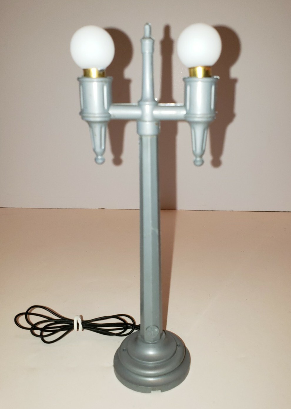 Marx trains 078 Twin Lamp Post gray plastic 6.5" | eBay