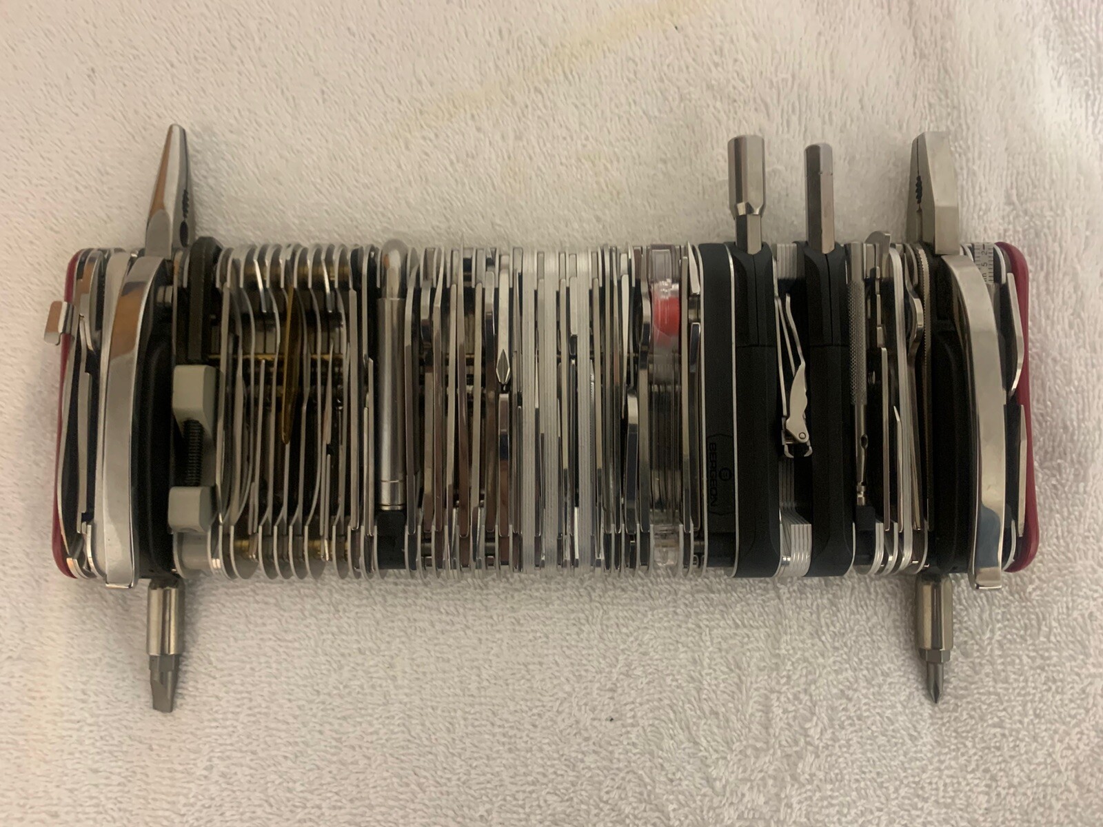 Wenger Swiss Army Knife Giant - 16999 for sale online | eBay