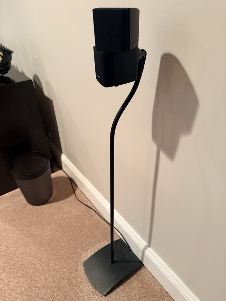Bose Acoustimass 15 Home Theater System - 5 Speakers + Stands ...