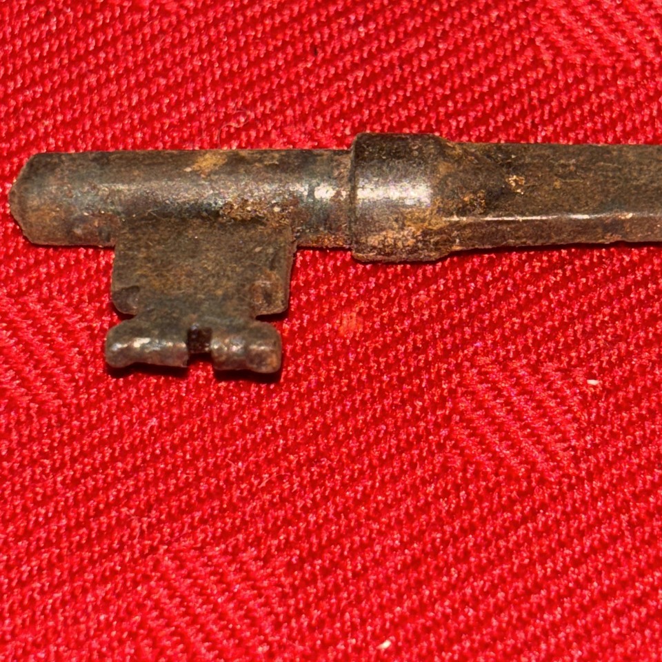 Unique Antique Vintage #4 Flat & Round Skeleton Key 3.5” Long- Not ...