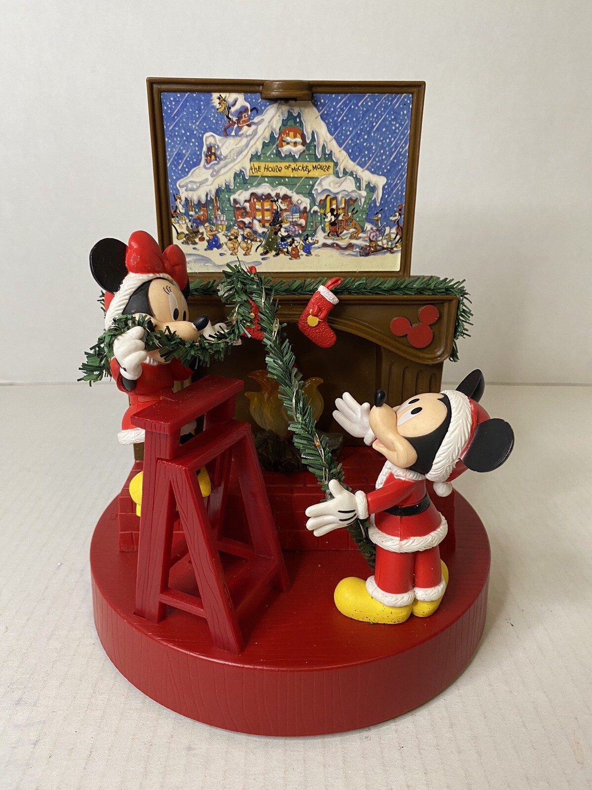 Disney Mickey And Minnie Mouse Christmas Animated Light up Fireplace ...