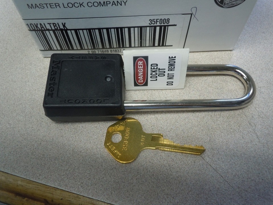 Master Lock® 410KALTBLK ZENEX™ THERMOPLASTIC SAFETY PADLOCK Lot of 6 ...