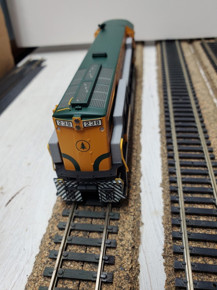 Bowser Executive Line U25B HO Maine Central #238 with NCE Decoder | eBay
