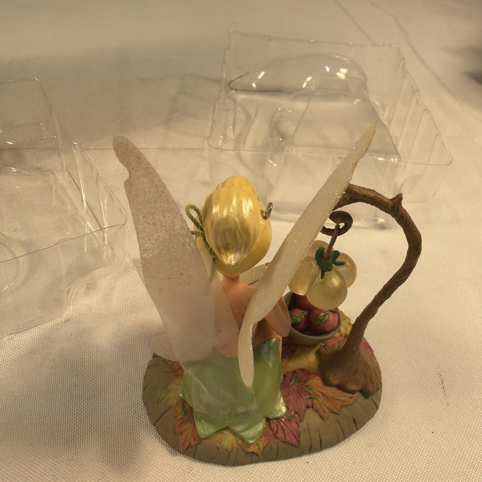 Hallmark Keepsake Ornament Disney Tinker Bell from Peter Pan One wing ...