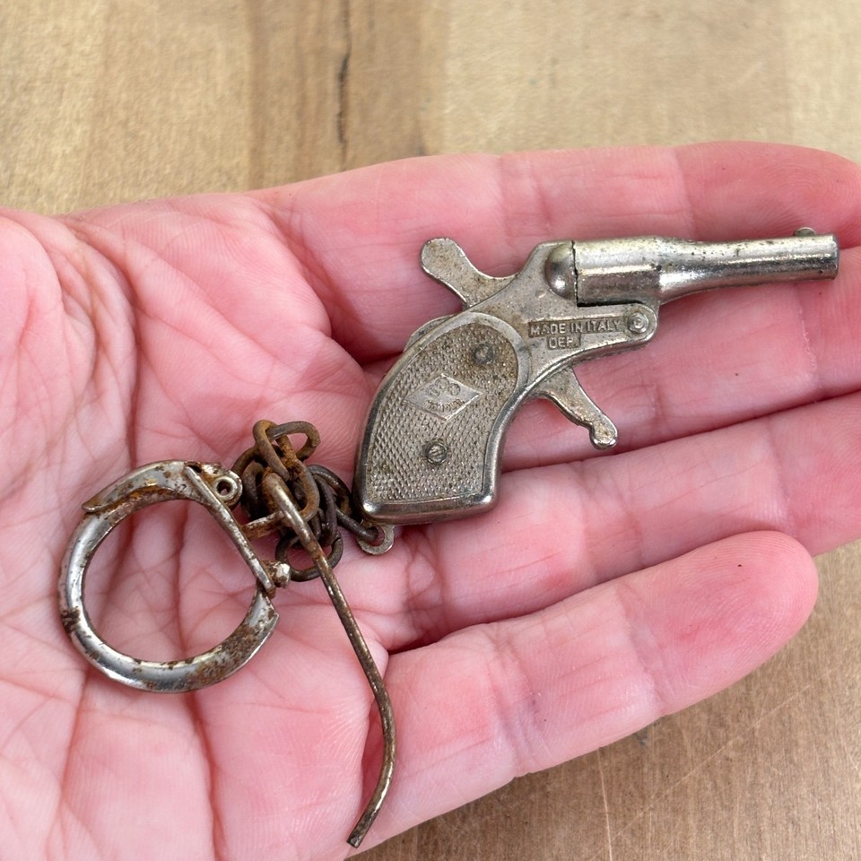 1960s Mondial Mini Metal Toy Gun Keychain, Molgora Mignonette, Italy 2 ...