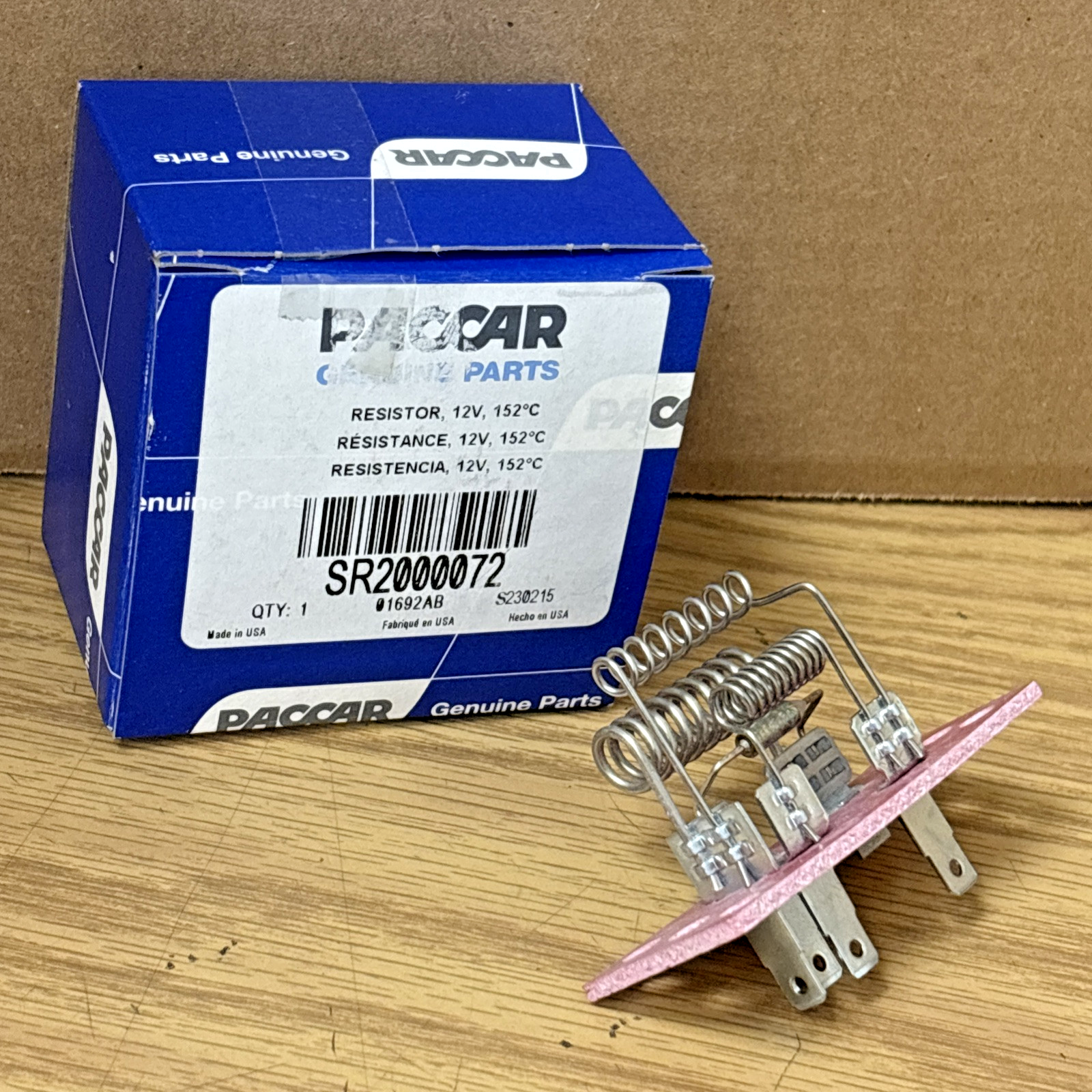 ~ NEW GENUINE PACCAR PART ~ OEM ~ HVAC BLOWER MOTOR RESISTOR 12 Volt ...