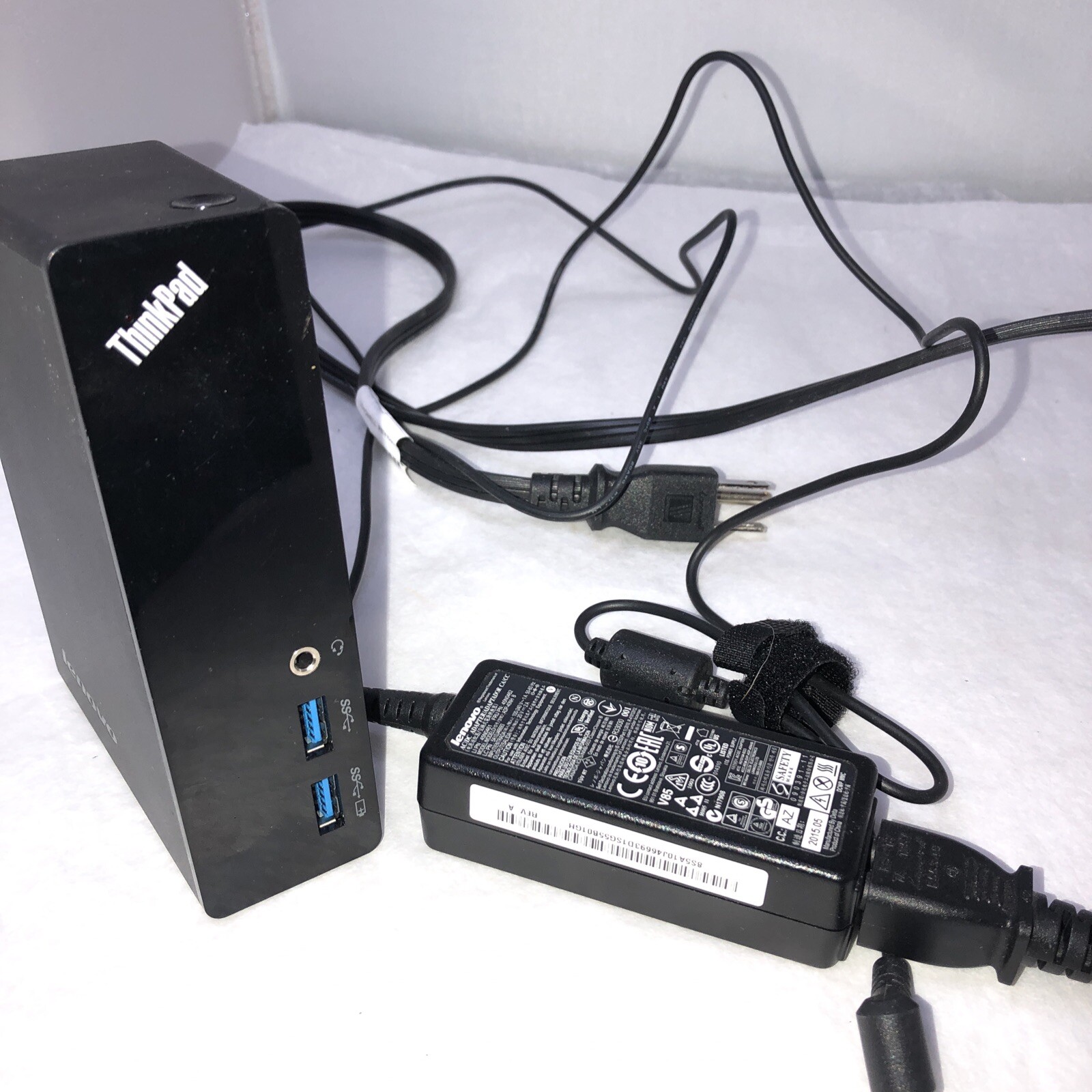 Lenovo ThinkPad Dl3700-ESS DisplayLink USB 3.0 Ultra Docking Station AC ...