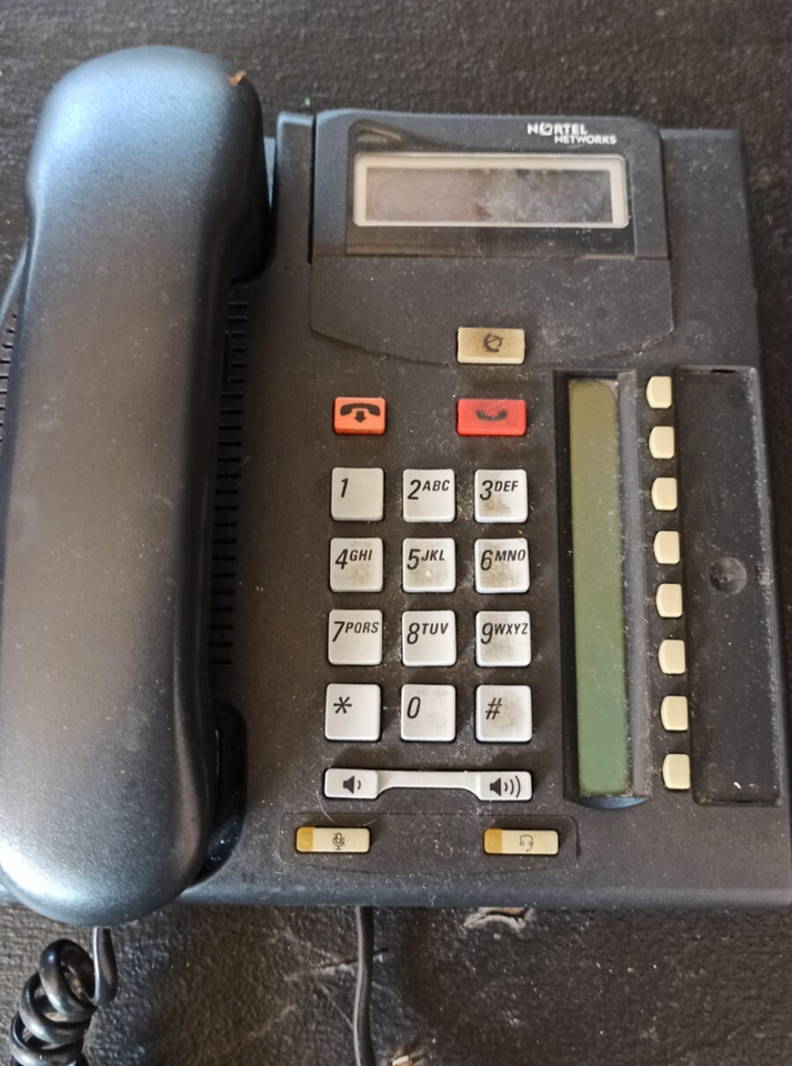 Bundle of 2 Office Phones - Nortel Norstar M7208 and Nortel Norstar ...