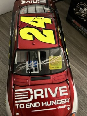 2011 JEFF GORDON AUTOGRAPHED #24 AARP DRIVE TO END HUNGER CAR#179/324 W ...
