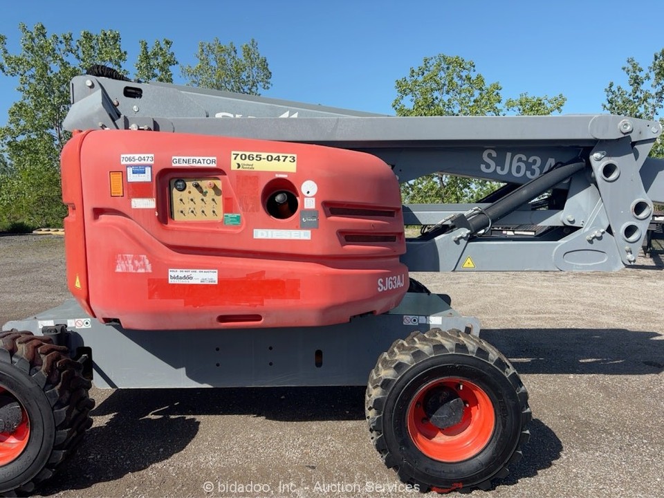 2015 Skyjack SJ63AJ 63' 4WD Diesel Articulating Boom Lift Man Generator ...