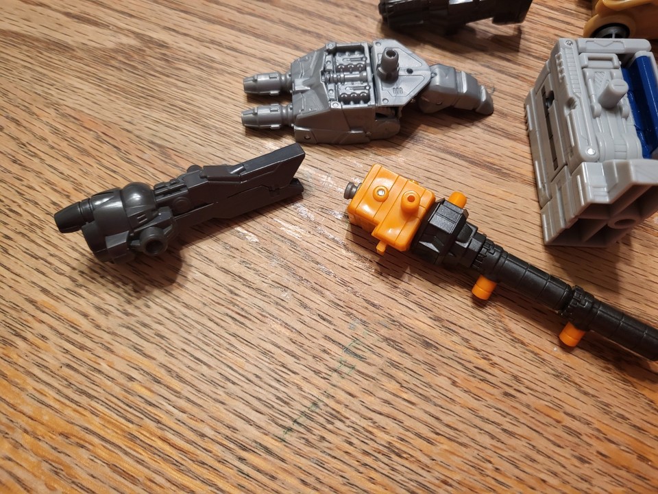 Transformers Lot Of Pieces And Parts Weapons Pieces Guns Cannons ...