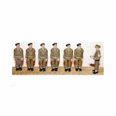 Army personnel - On Parade-Attention OO Scale Langley F170b | eBay
