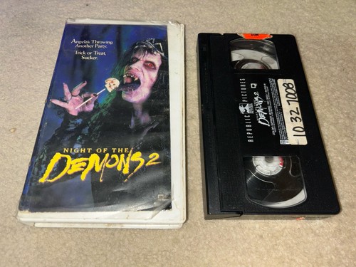 Night of the Demons 2 (VHS, 1994) Amelia Kinkade - Cut Box In Rental Case 90s | eBay
