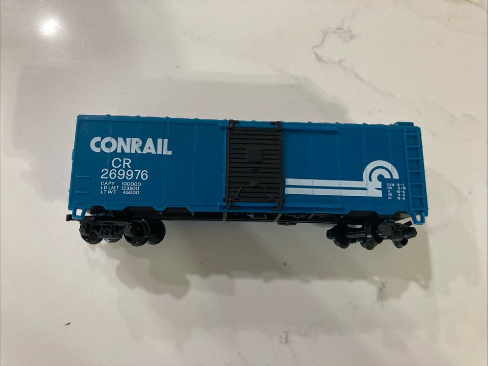 N Scale Micro-Trains Line 40' Standard Box Car Conrail #252689 | eBay